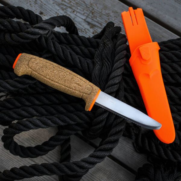 Morakniv Floating Serrated Knife for Offshore Fishing, Fishermen ...